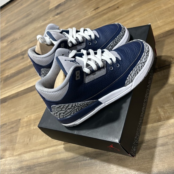 Jordan | Shoes | Georgetown Jordan 3 Gs Size 55y | Poshmark
